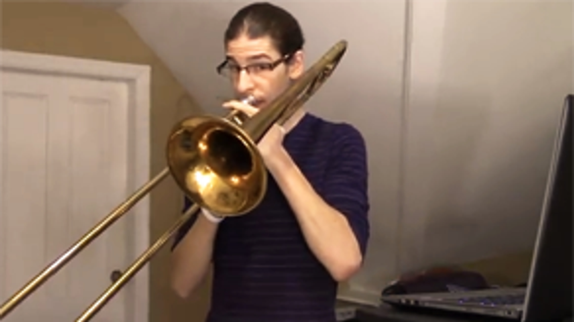 Een Trombone Loopje - De Wereld Draait Door - BNNVARA